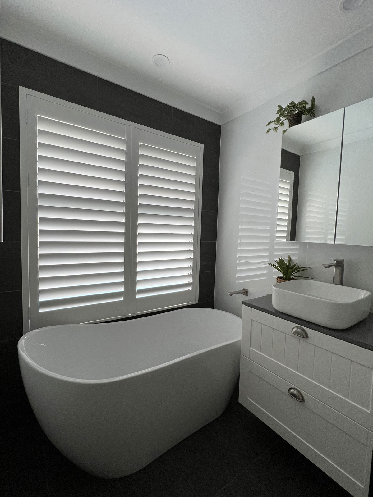 Hamptons Group – We supply high quality custom made Hamptons Shutters